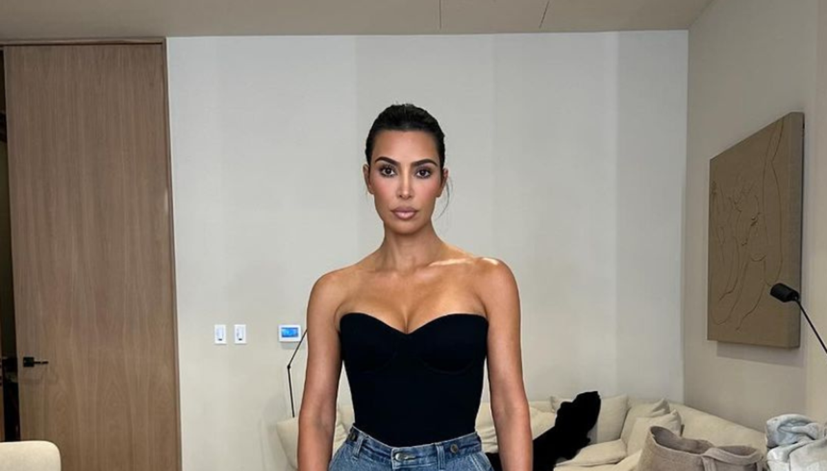 Kim Kardashian Shows Off Photo Taken In Her $60 Million Home with ...